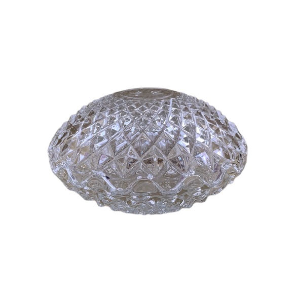 Accents | Nwot Candy Dish Vintage Clam Shell Clear Etched Trinket Decor ...